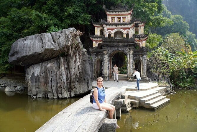 Ninh Binh Day Tour by Luxury Transfer from HANOI (Group of 9) - Introduction