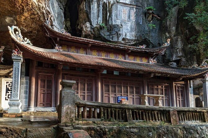 Ninh Binh Day Tour by Luxury Transfer from HANOI (Group of 9) - FAQ