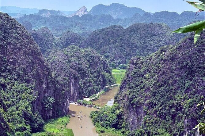 Ninh Binh Day Tour Hanoi Hoa Lu Tam Coc and Mua Cave - Climbing Mua Cave for Panoramic Views