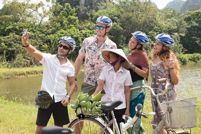 Ninh Binh Day Tour: Hoa Lu - Tam Coc - Mua Cave - FAQ
