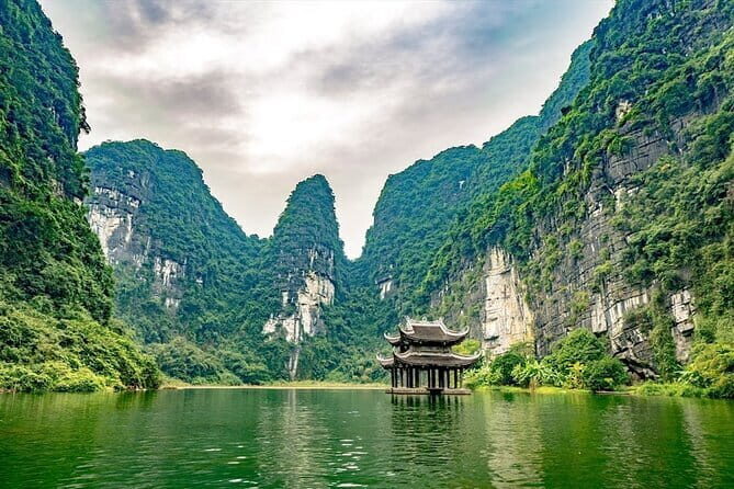 Ninh Binh Day Trip Hoa Lu Trang An and Mua Cave from Hanoi - Key Points