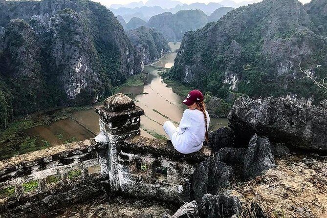 Ninh Binh Excursion 2 Days 1 Night Small Group of 9 Guided Tour - What Makes This Tour a Good Deal?