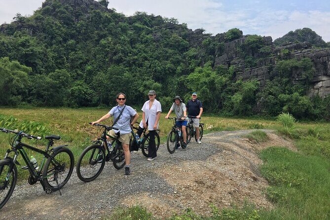 Ninh Binh Full-Day Small Group of 9 Guided Tour from Hanoi - What Travelers Are Saying