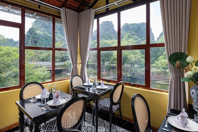 NINH BINH Full-day Tour From HA NOI By Limousine - A Deep Dive into the Ninh Binh Experience