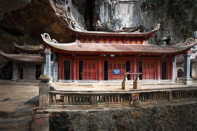 Ninh Binh Full Day Tour From Hanoi: Hoa Lu - Trang An - Mua Cave - Returning to Hanoi