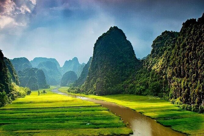 Ninh Binh Full Day Tour from Hanoi to Hoa Lu and Mua Cave - Key Points