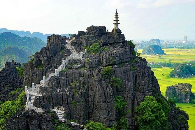 Ninh Binh Full Day Tour From Hanoi to Hoa Lu, Tam Coc, Mua Cave - Climbing to the Mua Cave Panorama
