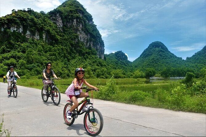Ninh Binh Full Day Tour From Hanoi to Hoa Lu, Tam Coc, Mua Cave - What’s Included and What’s Not
