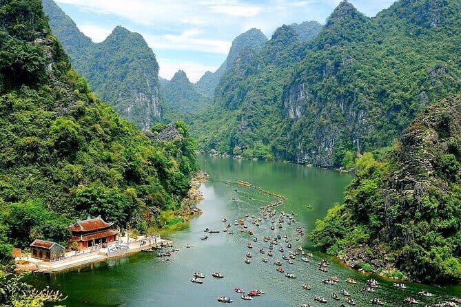 Ninh Binh Full day Tour in Hoa Lu, Trang An, and Mua Cave - Key Points