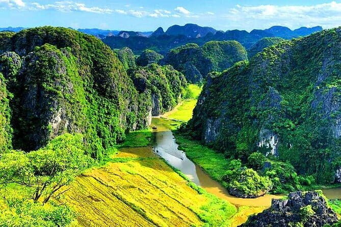 Ninh Binh Full-Day Tour to Hoa Lu, Tam Coc Boat Trip and Mua Cave - Key Points