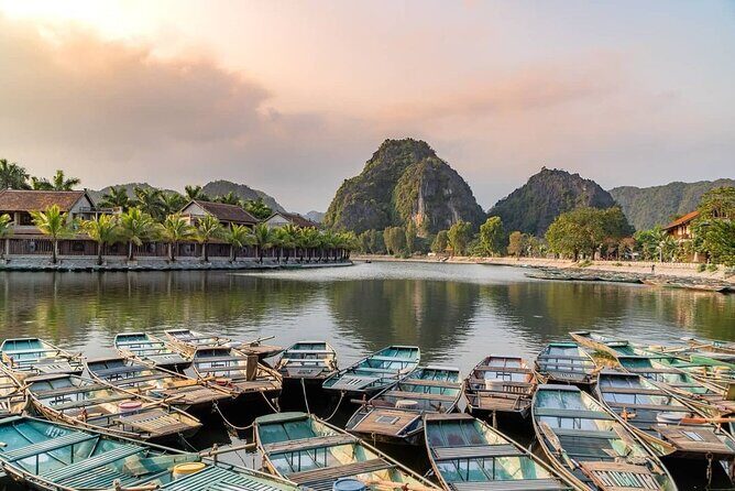 Ninh Binh Full Day Tour to Hoa Lu & Tam Coc via Boat,Bike &Lunch - Key Points