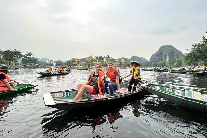 Ninh Binh Full Day Tour to Hoa Lu & Tam Coc via Boat,Bike &Lunch - Who Should Consider This Tour?