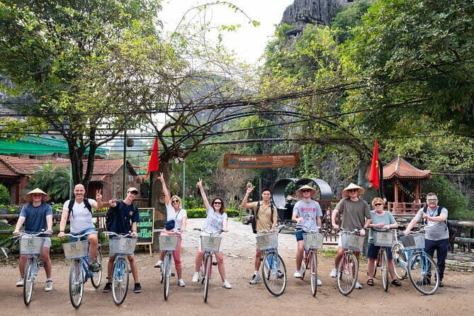 Ninh Binh Full Day Tour with Hoa Lu, Tam Coc and Mua Cave - Key Points