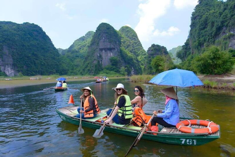 Ninh Binh Gateway: Unforgetable Experience Full Day Tour - A Day in Ninh Binh: What You Can Expect