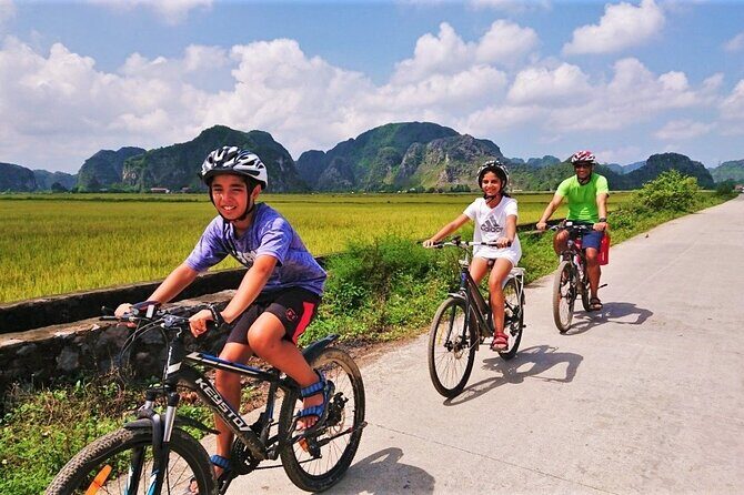 Ninh Binh Group Day Tour (Cycling,Tam Coc,Hoa Lu,Local Family) - Evaluating the Value