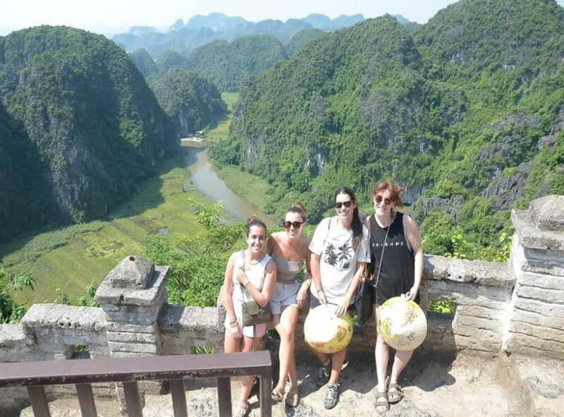 Ninh Binh Half Day Guide Tour : Bich Dong, Hoa Lu, Mua Cave - Key Points