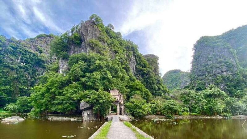 Ninh Binh: Hoa Lu, Trang An, and Mua Cave Day Tour - Frequently Asked Questions