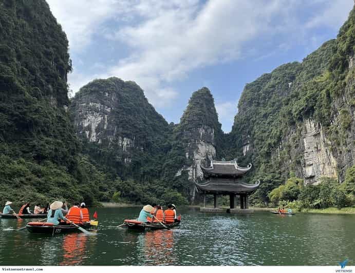 Ninh Binh : Hoa Lu, Trang An, and Mua Cave Day Tour - Trang An: The Heart of the Scenic Boat Ride