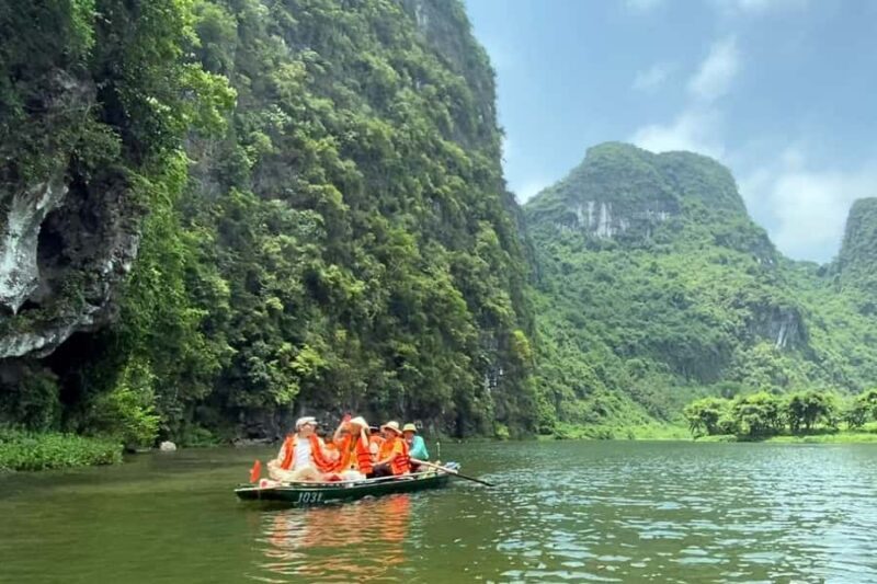 Ninh Binh: Hoa Lu - Trang An - Mua Cave Small Group - Key Points