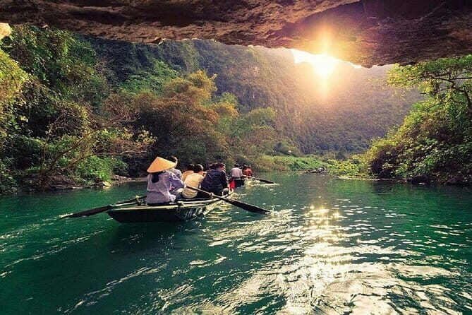 Ninh Binh: Hoa Lu, Trang An/Tam Coc and Mua Caves Hiking Day Trip - The Full Experience: From Hanoi to Ninh Binh