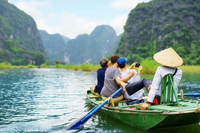Ninh Binh One Day Tour To Visit Hoa Lu, Tam Coc, Mua Cave - Lunch: Savoring Local Flavors