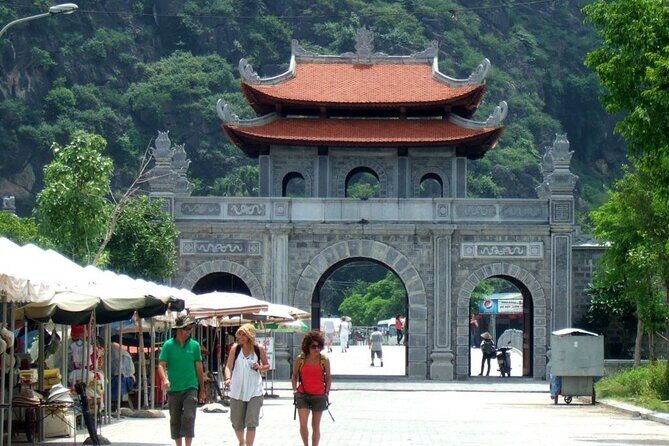 Ninh Binh Private Day Trip from Hanoi to Hoa Lu Trang An - Who Is This Tour Best For?
