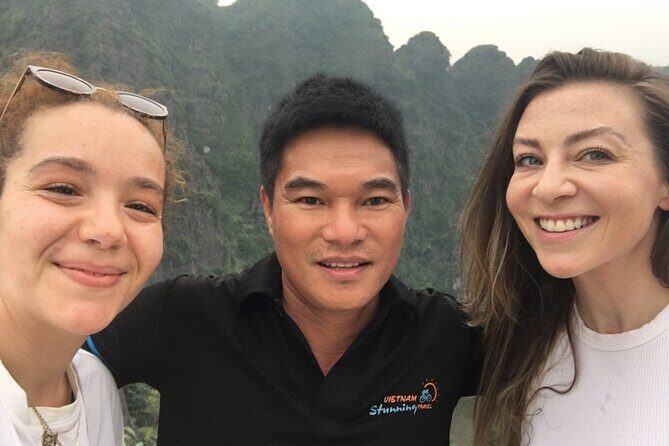 Ninh Binh Private Tour to Mua Cave Trang An Grottoes From Hanoi - Handling the Long Day