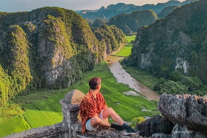 Ninh Binh Small Group Tour: Hoa Lu, Mua Cave, Tam Coc, Bich Dong - A Full Day of Sightseeing in the Heart of Ninh Binh