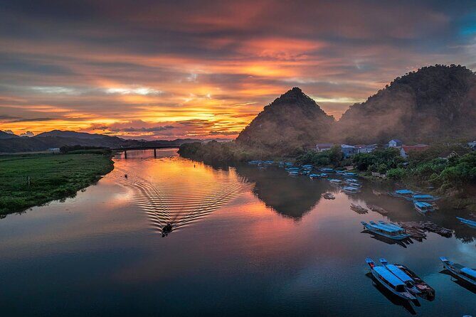 Ninh Binh to Phong Nha and Paradise Caves One Day Exploration - Key Points