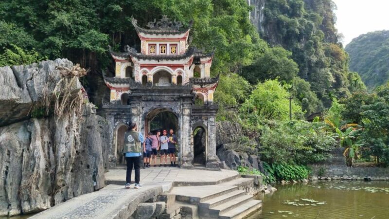 Ninh Binh Vespa Tours from Hanoi: Vespa + Boat + Daily Life - FAQ