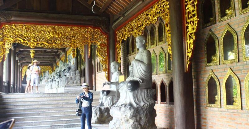Ninh Binh:Bai Dinh pagoda electric car 2 ways & Trang An eco - Key Points