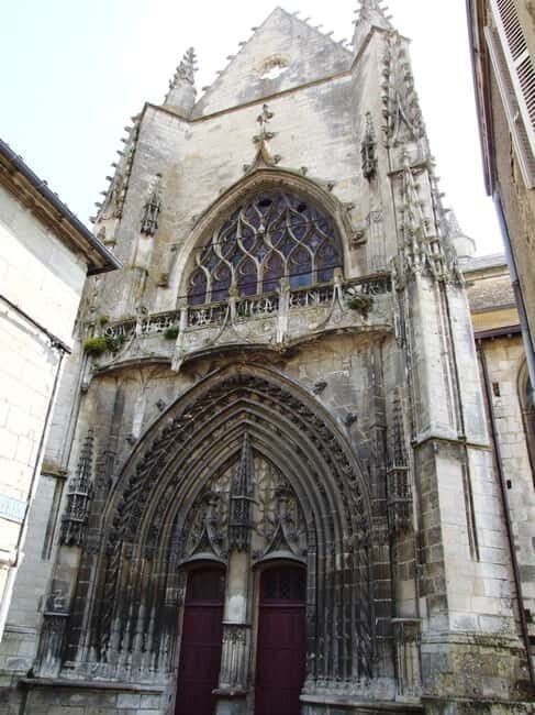 Niort: Guided Walking Tour of the City - Who Should Consider This Tour?
