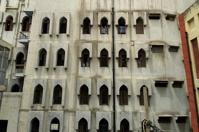 Nizamuddin Tour - The Poets’ Shrines: Ghalib and Khusrau