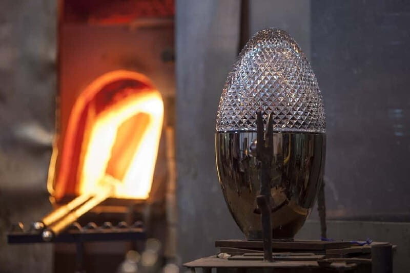 Nizbor Glass Factory Tour - An Honest Look at the Nizbor Glass Factory Tour