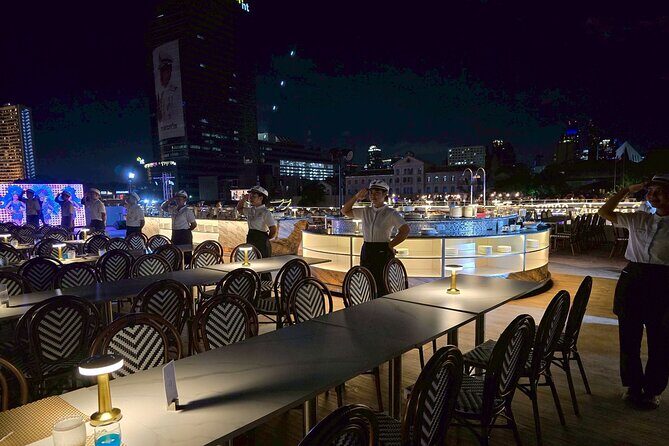Noah Chao Phraya Buffet Dinner Bangkok Cruise from Iconsiam - A Genuine Look at the Experience