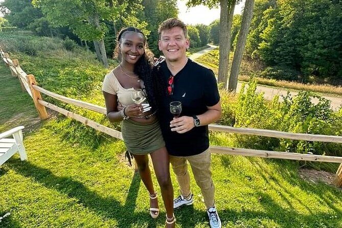 NON-BUS 2 couple / 4 person Traverse City Old Mission Wine Tour - The Sum Up