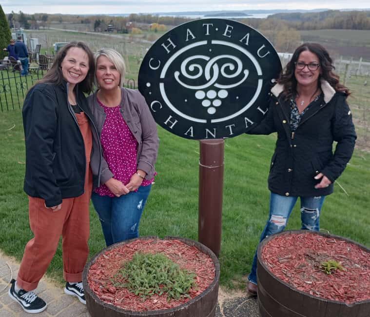NON BUS BRYS Estates FROSE' Traverse Old Mission Wine Tour - What Sets This Tour Apart