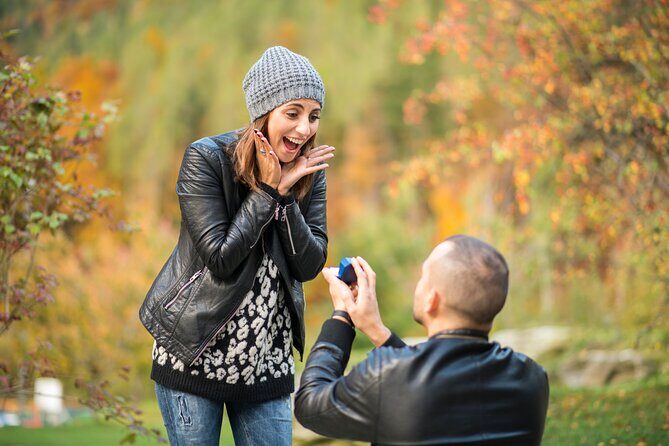 NON BUS FALL COLORS Traverse City Old Mission Wine Tour - Key Points