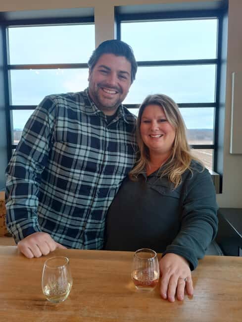 NON BUS GIRLS TRIP Traverse City Old Mission Wine Tour - Who Will Love This Tour?