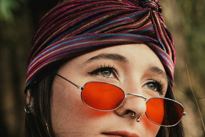 NON BUS Hippie Theme Traverse Old Mission Peninsula Wine Tour - The Experience: Comfort, Customization, and Authenticity