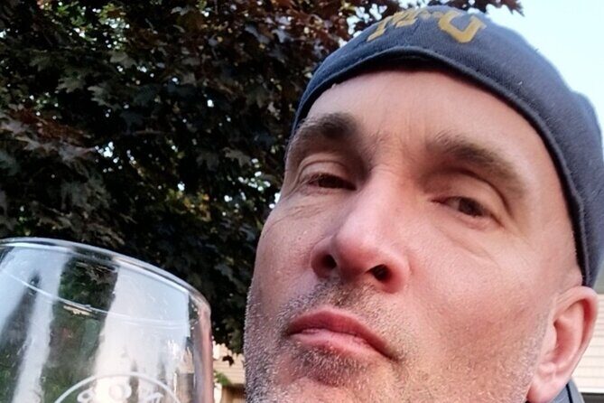 NON BUS Traverse City Fine Red Wine Tasting Tour - FAQ