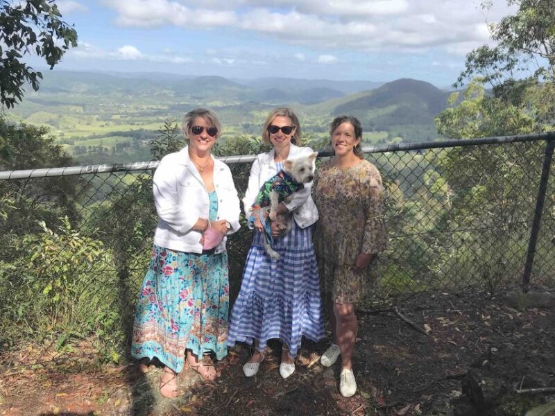 Noosa: Maleny & Montville Tour with Lunch & Wine Tasting - Lunch at a Hinterland Cottage Cafe
