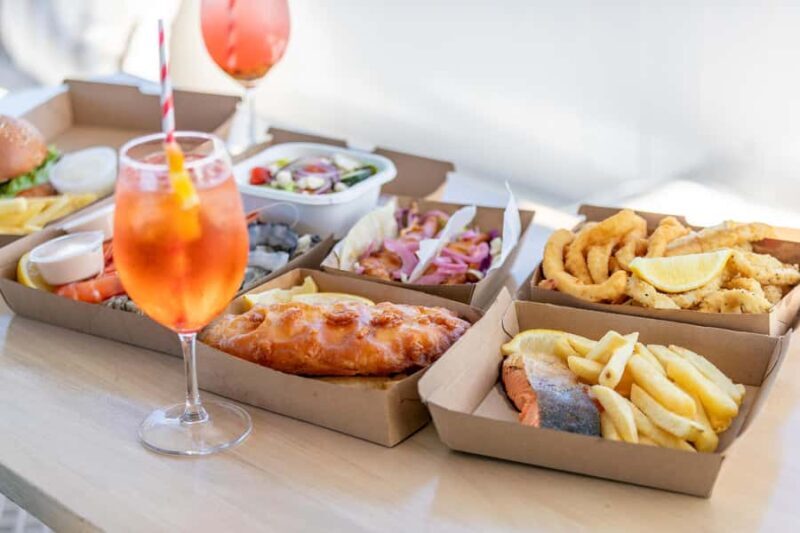 Noosa River Cruise with Seafood Lunch and Commentary - Key Points