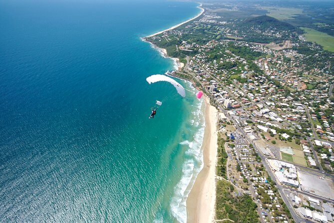 Noosa: Tandem Skydive Experience - The Real Traveler Perspective