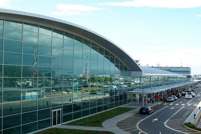 Norman Manley International Airport Kingston to Ocho Rios Hotels - Key Points