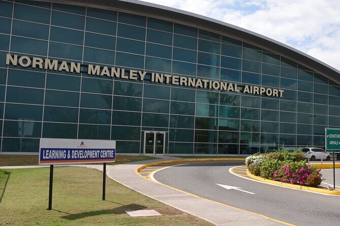 Norman Manley International Airport Kingston to Ocho Rios Hotels - Detailed Review of the Transfer Experience