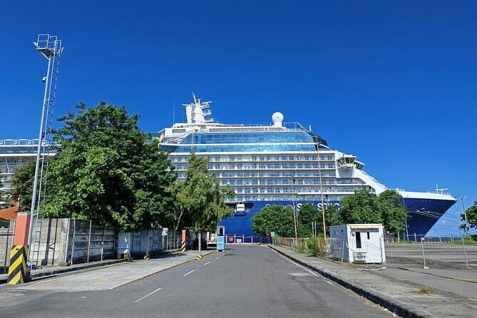 North Bali highlights: Buddhist temple, Waterfall & hot spring - The Sum Up