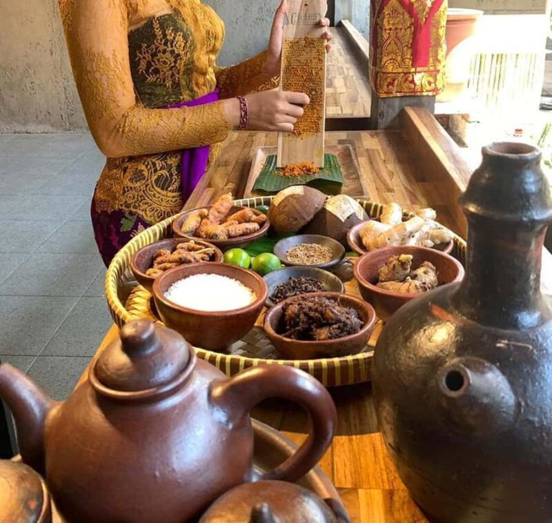 North Kuta: Balinese Cooking Class & Canang Making Class - Key Points