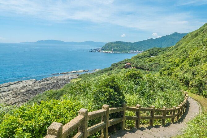 Northeast Coast Day Tour: Bitoujiao, Lighthouse & Lanyang Museum - Who Should Consider This Tour?