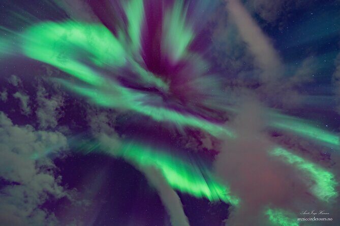 Northern Lights Chase minibus, portraits, toilet, meal, guarantee - FAQ